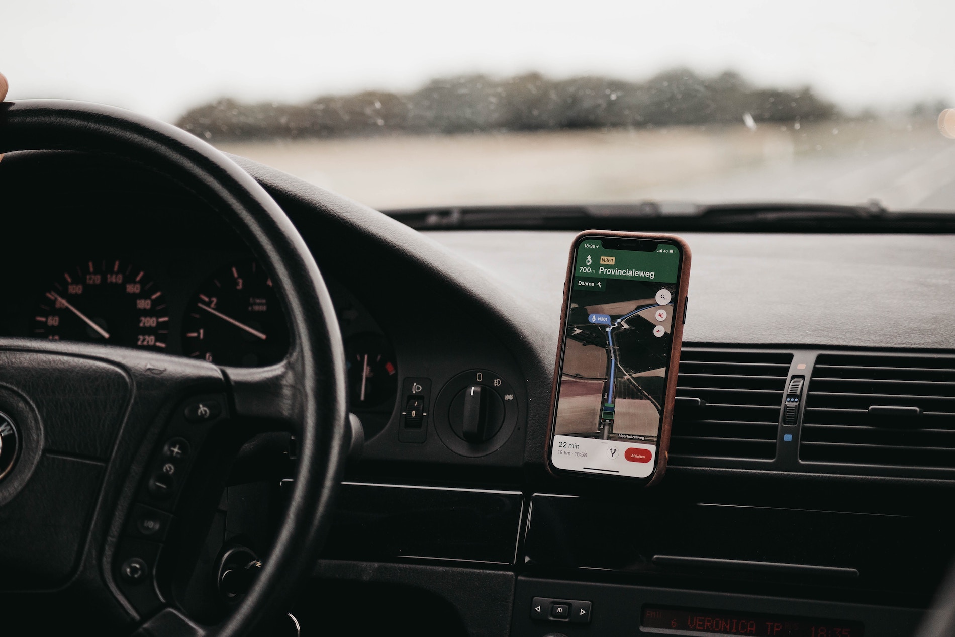 4 onmisbare iPhone-apps voor in de auto - iCreate